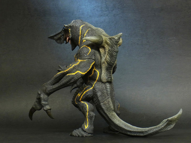 Pacific Rim Knifehead Figure